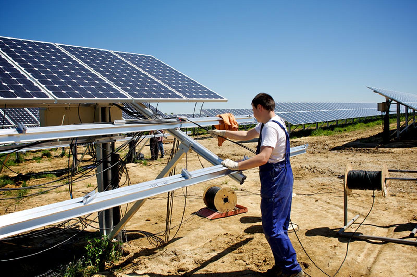 Cleantech Jobs: 6 Things To Know Before Making A Move